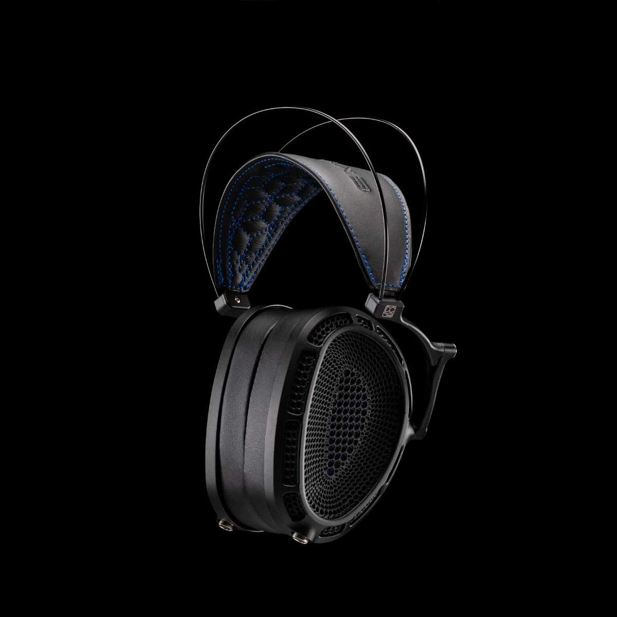 The Great Debate: Open-Back vs. Closed-Back Headphones – Rapallo