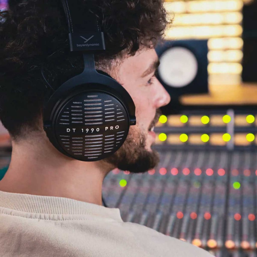 Beyerdynamic DT 1990 PRO MKII 30 Ohm Reference Quality Open-back ...